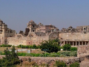 Rani Padmini Palace / Padmini Mahal, Chittorgarh - Timings, History ...