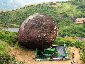 Suicide Point / Paragliding Viewpoint, Vagamon - Timings, Entry Fee ...