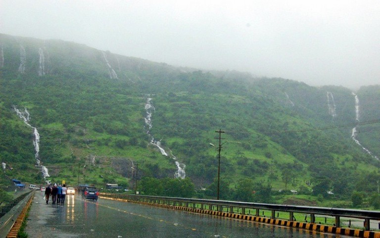 20 Wonderful Places to Visit in Monsoon in India | Trawell.in Blog