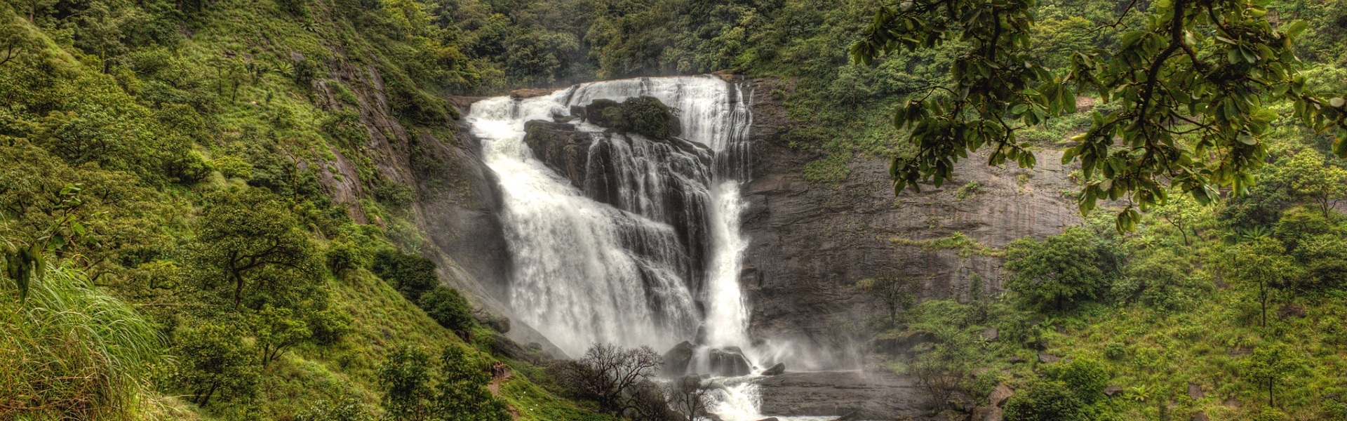 5 Stunning Waterfalls in Coorg that will Leave You Awestruck | Trawell ...