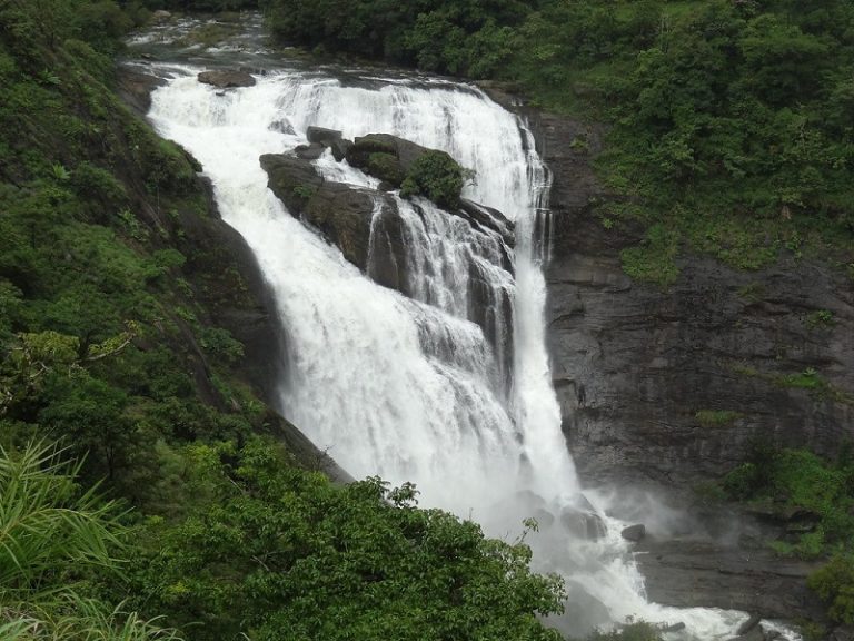 5 Stunning Waterfalls in Coorg that will Leave You Awestruck | Trawell ...