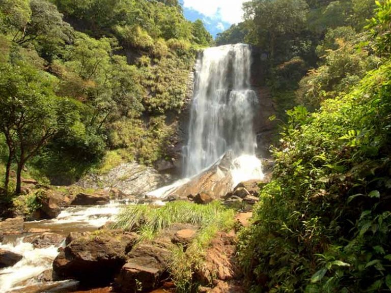 6 Breathtaking Waterfalls in Chikmagalur | Trawell.in Blog