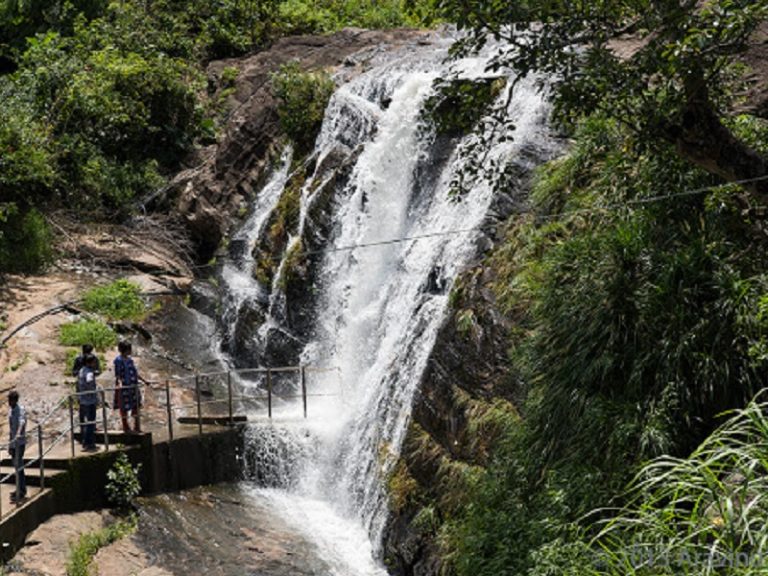 7 Splendid Waterfalls near Munnar | Trawell.in Blog