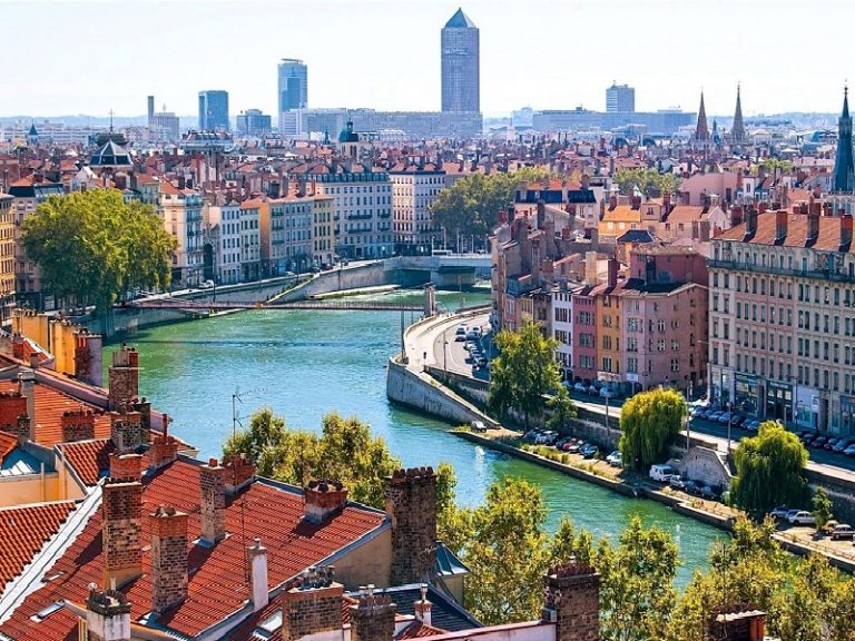 Lyon_Main | Trawell.in Blog