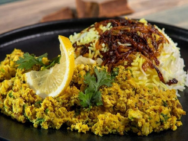 Popular Emirati Dishes to Try in Dubai | Trawell.in Blog