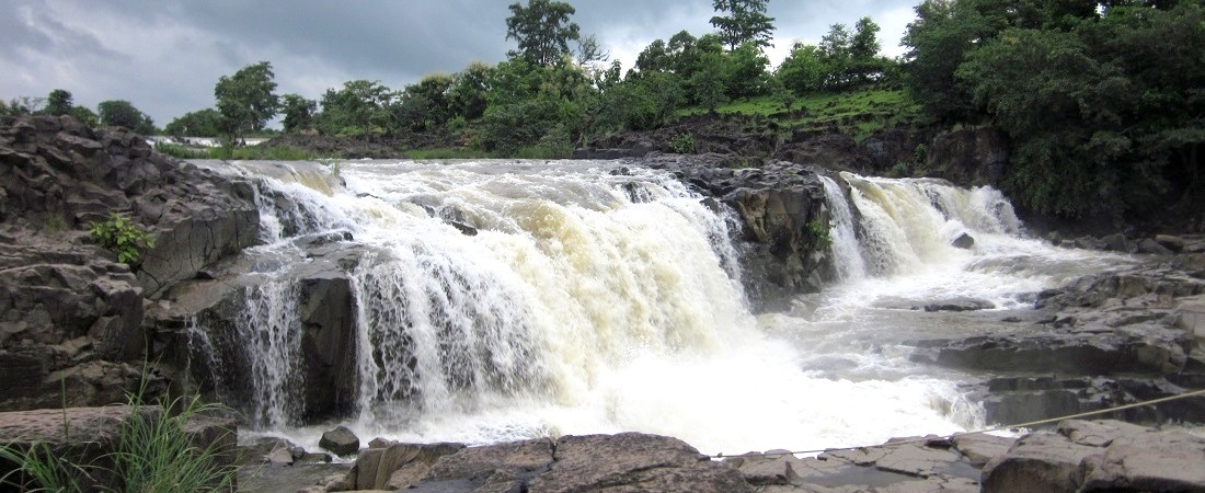 Basara - Kuntala Falls - Pochera Falls (from Hyderabad)